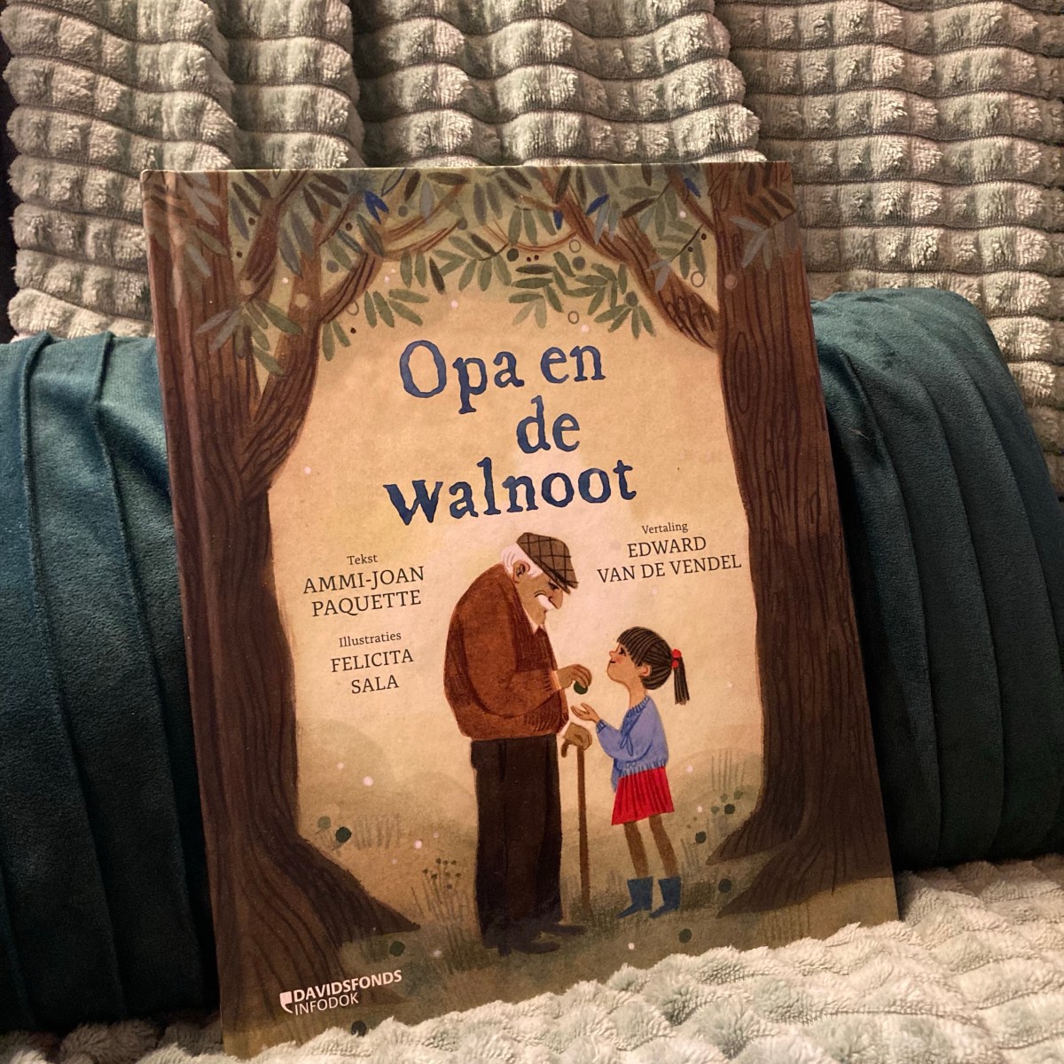 Opa en de walnoot – Ammi-Joan Paquette & Felicita Sala – Het Boekenrijk